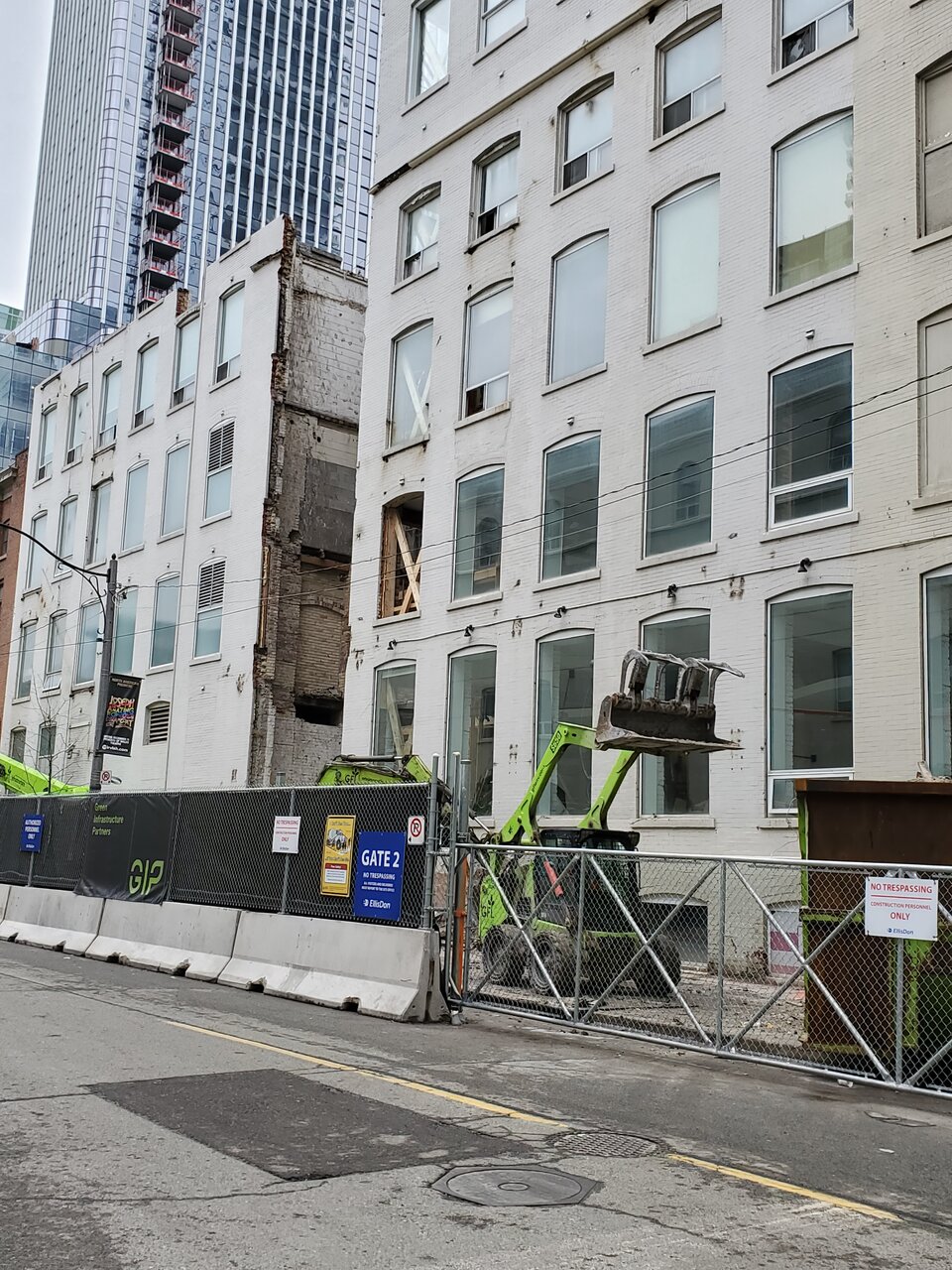 Toronto | Forma | 308m | 84s | Great Gulf | Gehry Partners | Page 463 ...