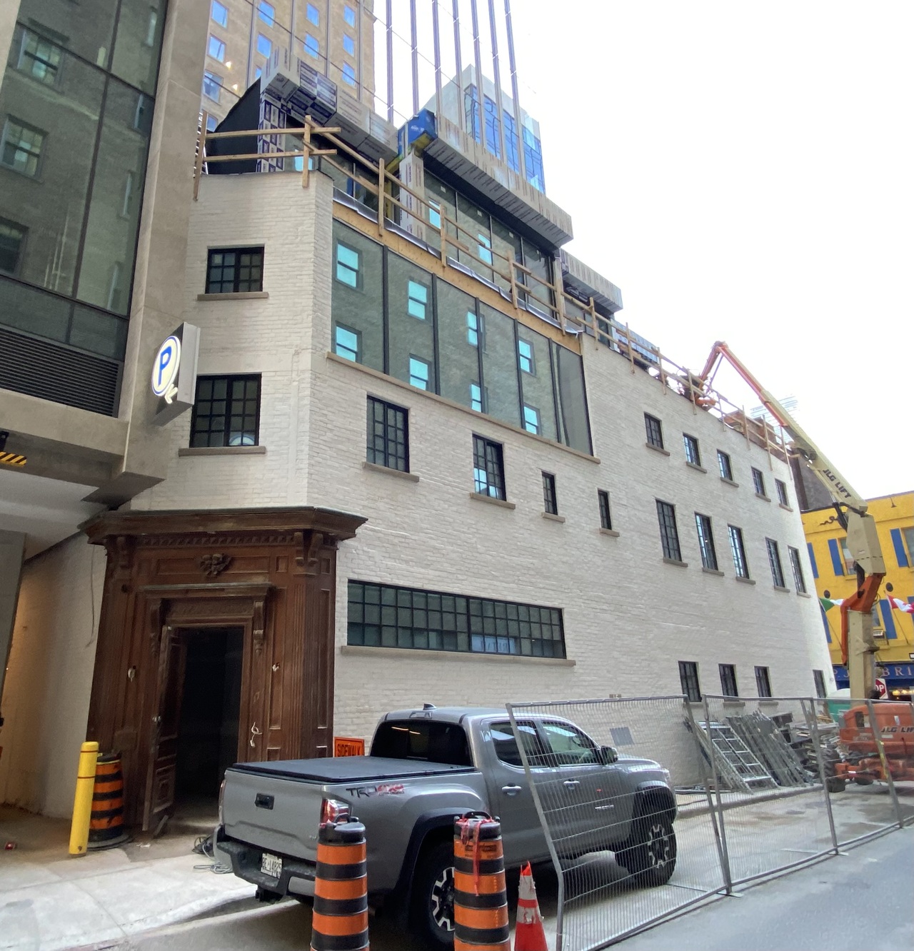Toronto | 65 King Street East | 82.9m | 18s | Carttera | WZMH | Page 39 ...