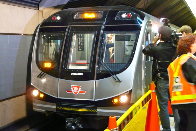 Doors Open to Reveal the TTC's New Toronto Rocket to the Public ...