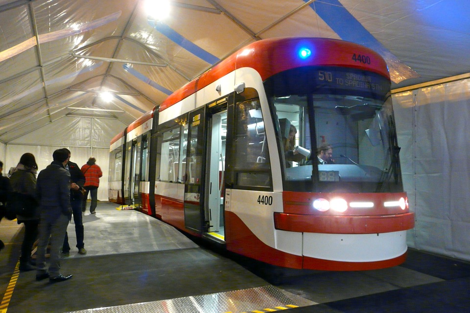 TTC shows off mock-up of new High-Tech Streetcars to the Public ...