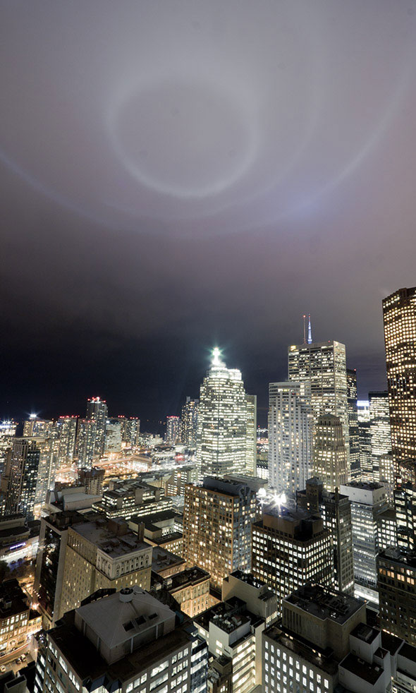 Photo Of The Day: UFO Seen Above Downtown Toronto? | UrbanToronto