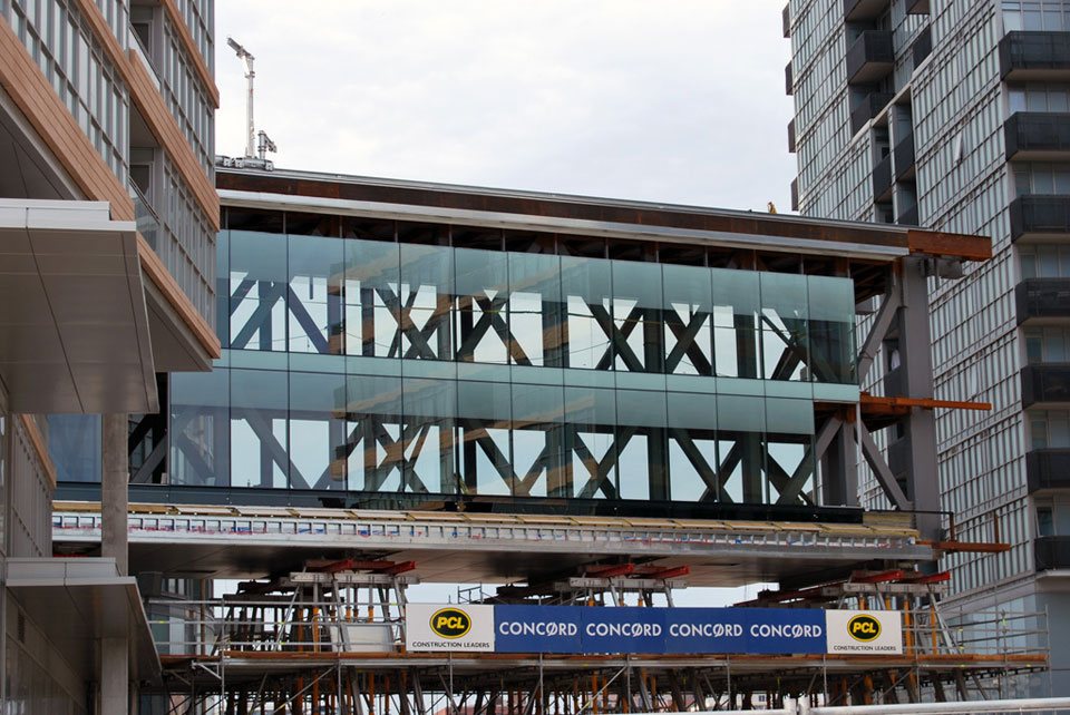 Photo of the Day: Bridge Set to Rise at Parade | UrbanToronto