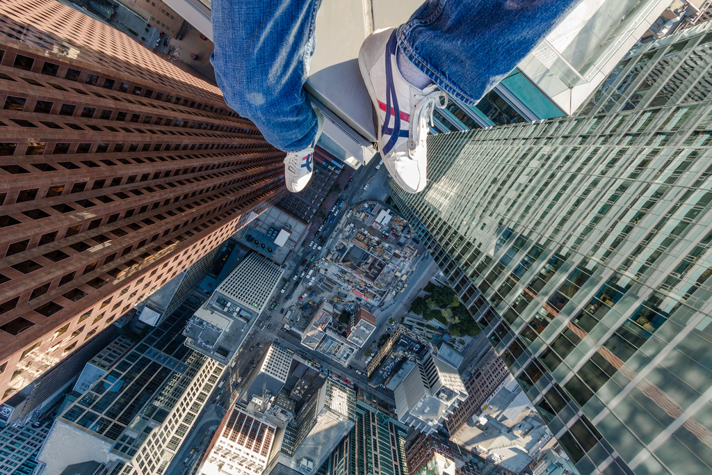 Photo of the Day: Dangling on the Edge | UrbanToronto