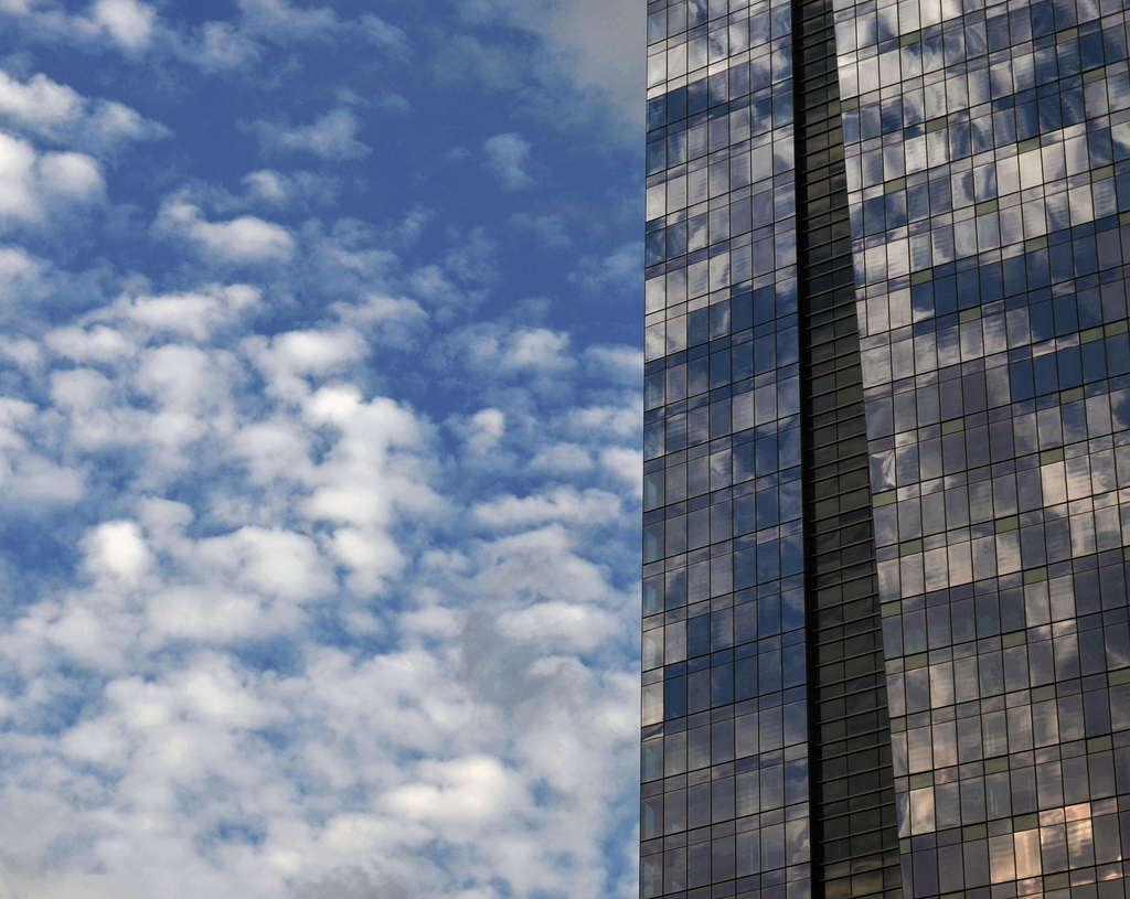 Photo of the Day: Scraping the Sky | UrbanToronto