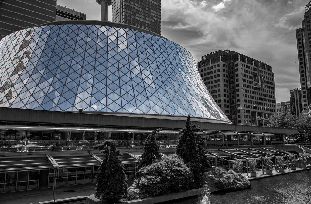 Photo of the Day: Diamond Beacon | UrbanToronto