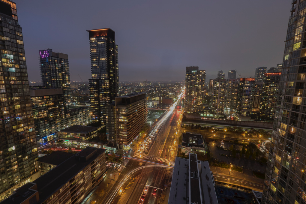 Photo of the Day: Spadina and Bremner | UrbanToronto