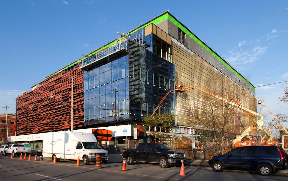 Vibrant Cladding Impresses at the Parliament Street Data Centre ...