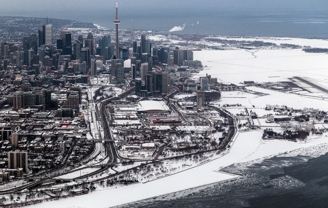 Photo of the Day: Toronto From 2000 Feet | UrbanToronto