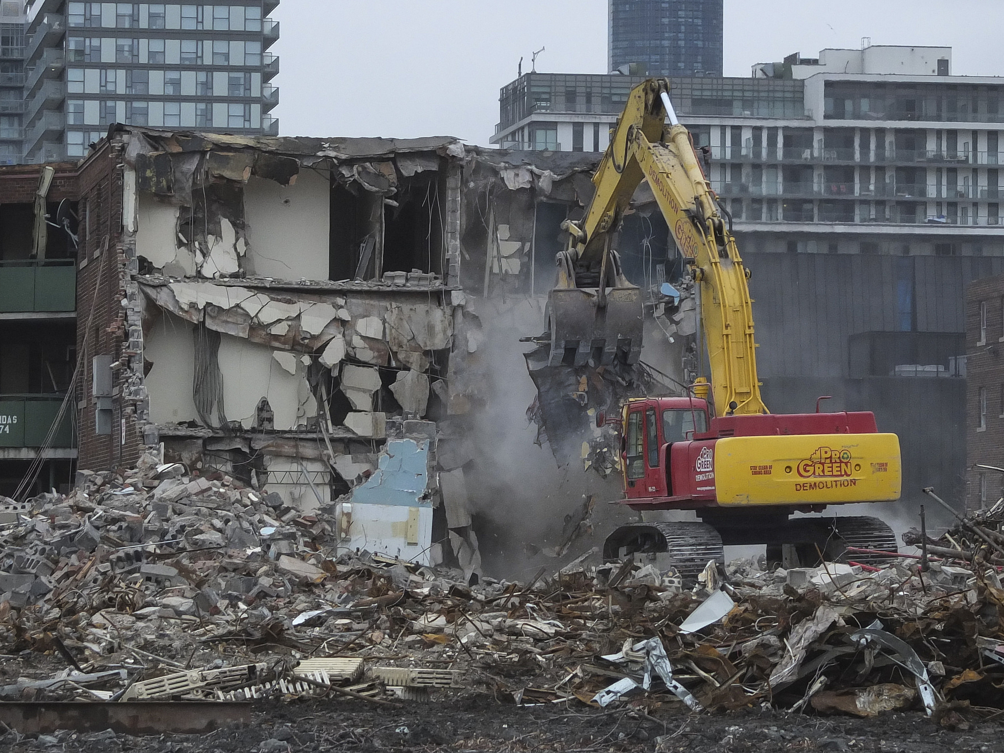 Photo of the Day: Regent Park Demolition | UrbanToronto
