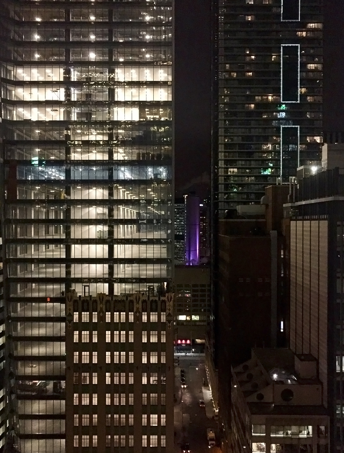 Photo of the Day: EY Tower and INDX Condos | UrbanToronto