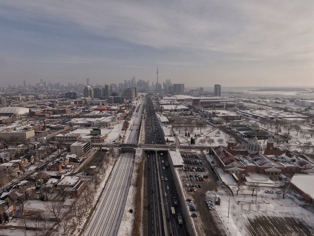 Tight Market: TREB Releases Q4 2016 Condo and Rental Reports | UrbanToronto