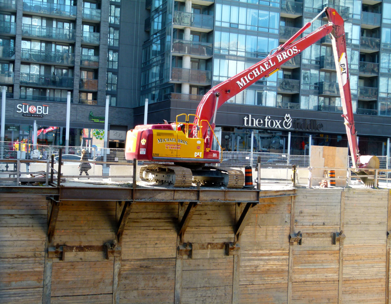 Excavation Wraps Up, Crane Base Installed for PJ Condos | UrbanToronto