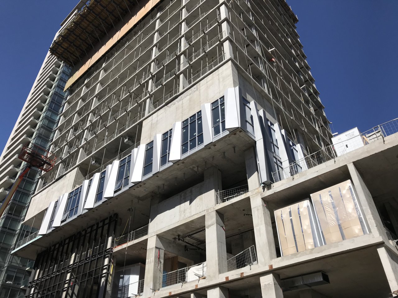 Tower Cladding Adding Texture as 1 Yorkville Rises Taller | UrbanToronto