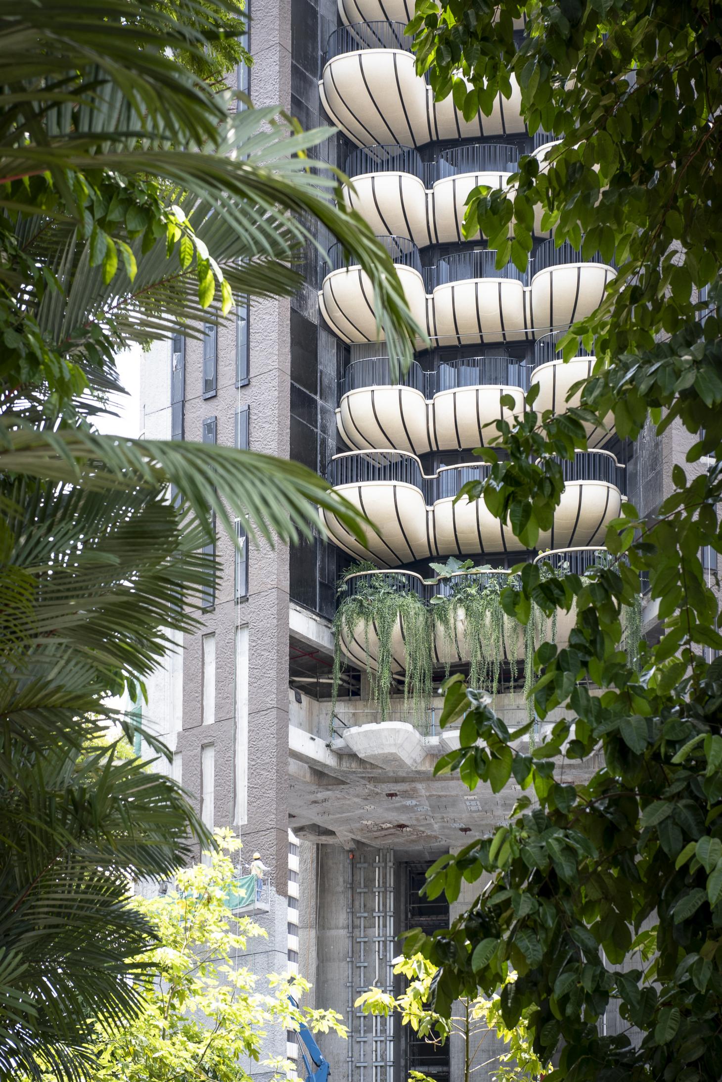 Heatherwick Studio's First Residential Project in Asia Approaches ...