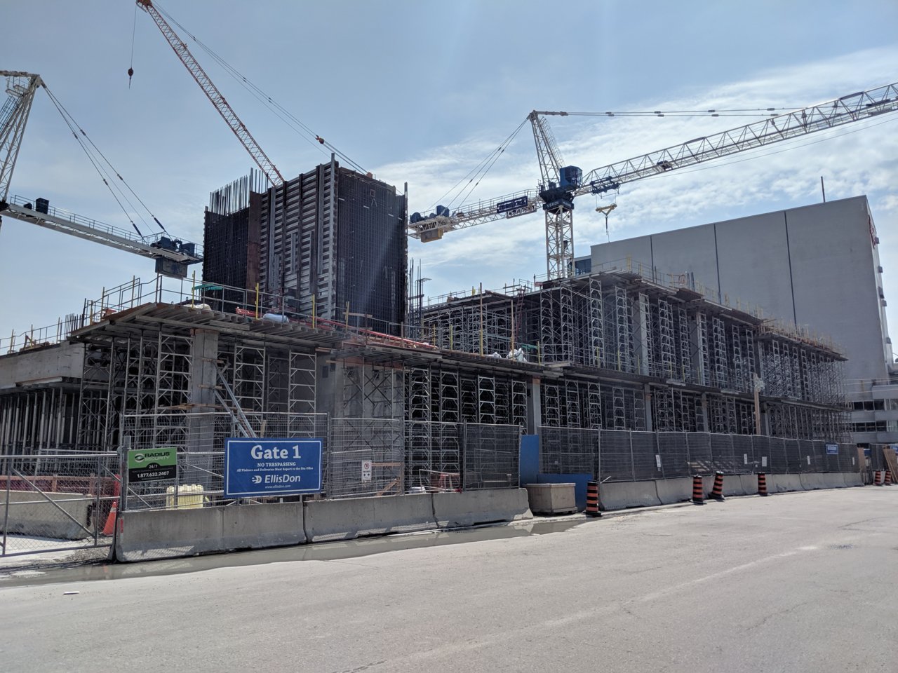 Continued Progress for Initial Phases of Menkes' Sugar Wharf Community | UrbanToronto