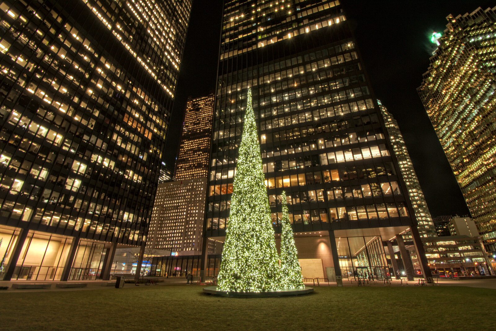 Holiday Scene At Toronto Dominion Centre UrbanToronto