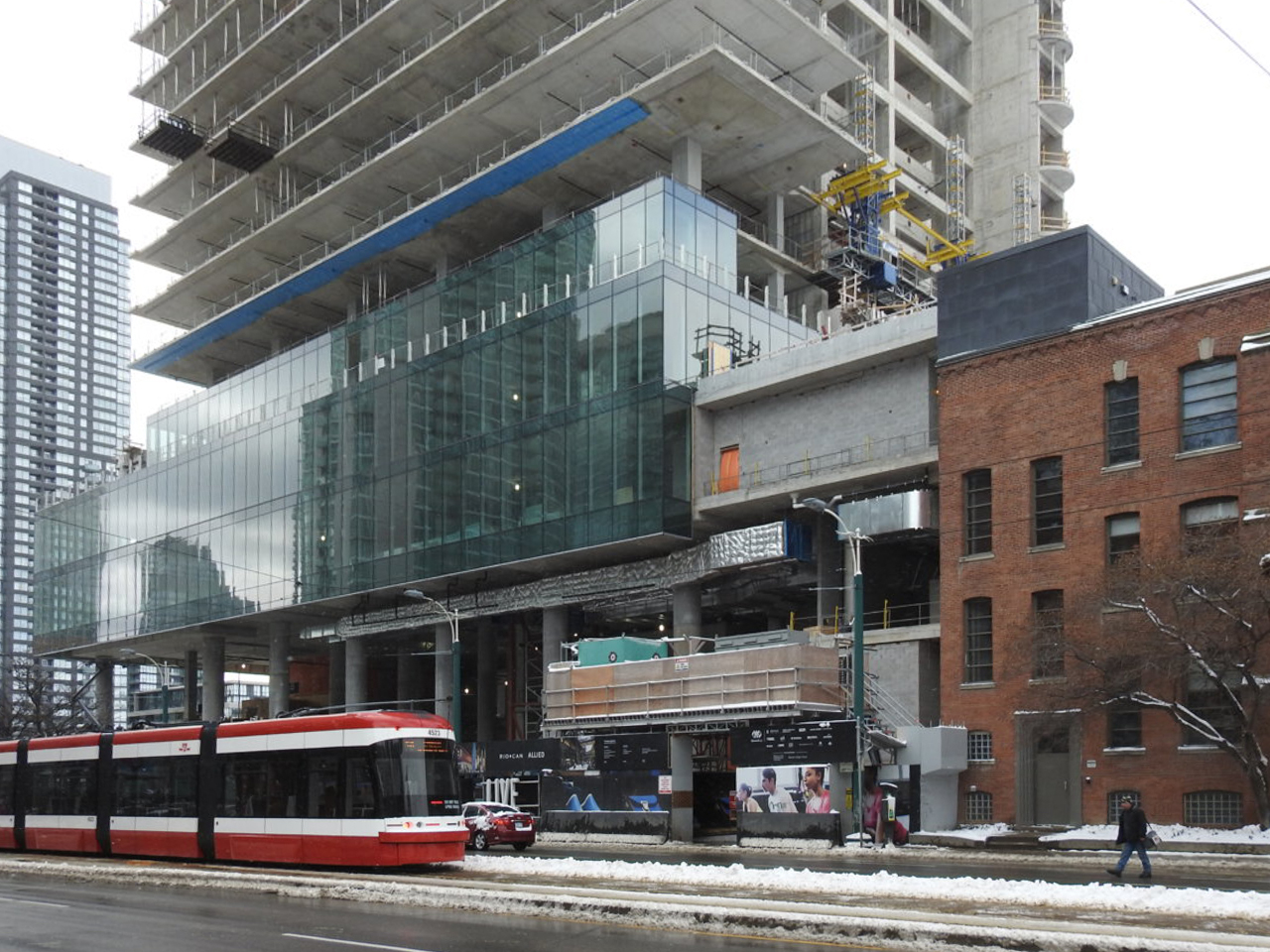 Toronto Office Market Sets New Record Low Vacancy Rate, Pre-Leasing ...