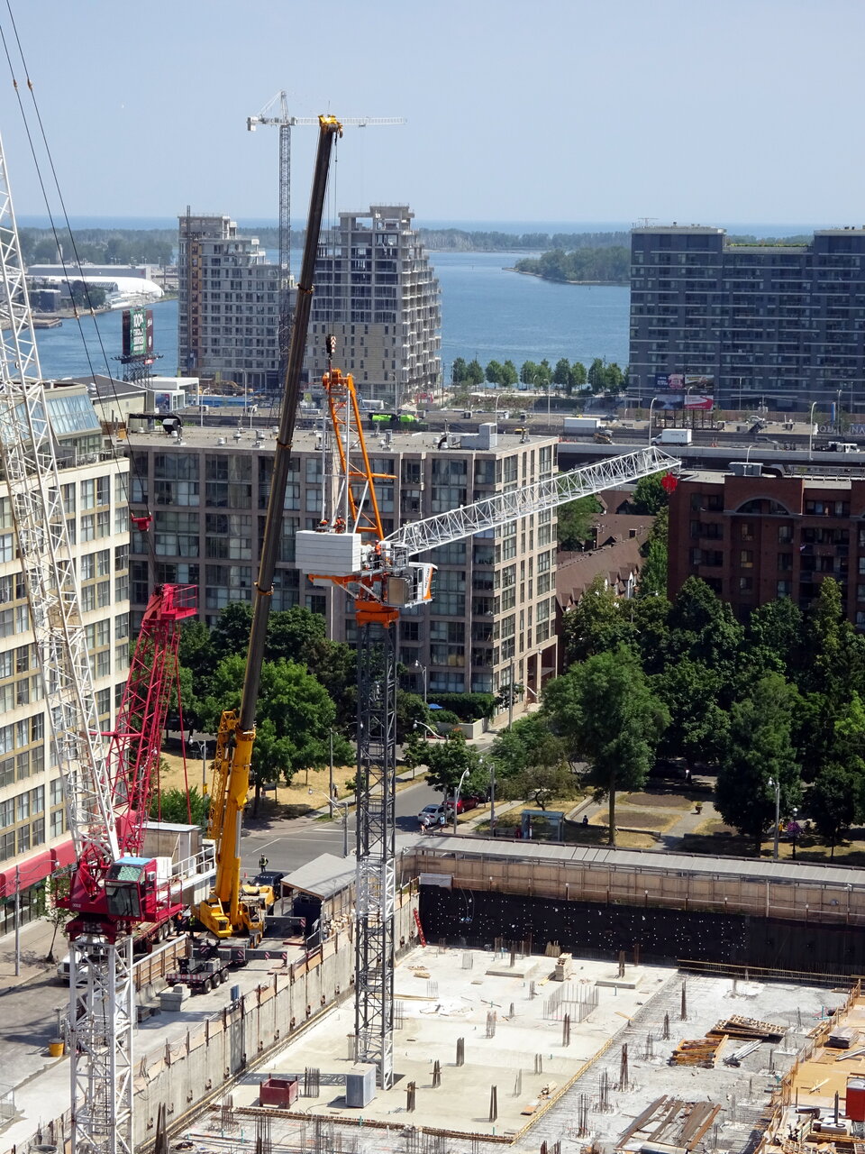 Fourth Crane Raised at Massive Site of Time and Space Condos | UrbanToronto