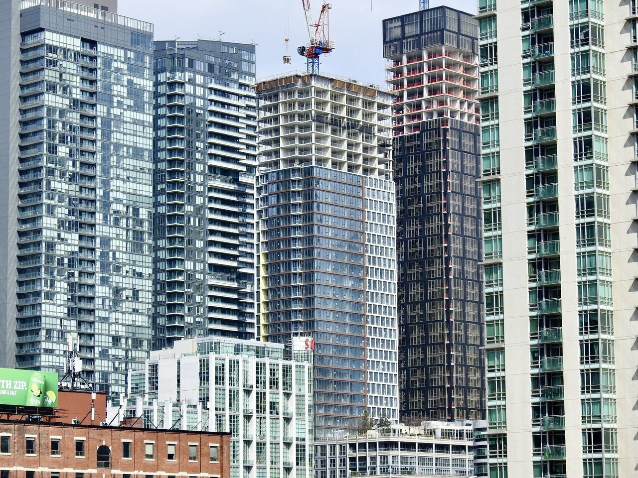 55 Mercer Rising Rapidly Into Dense Entertainment District Skies ...