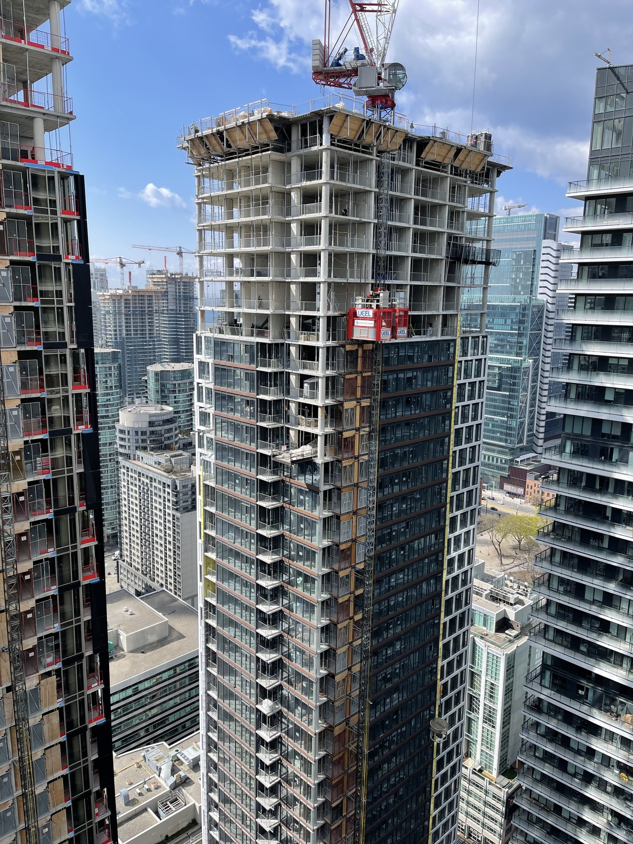 55 Mercer Rising Rapidly Into Dense Entertainment District Skies ...