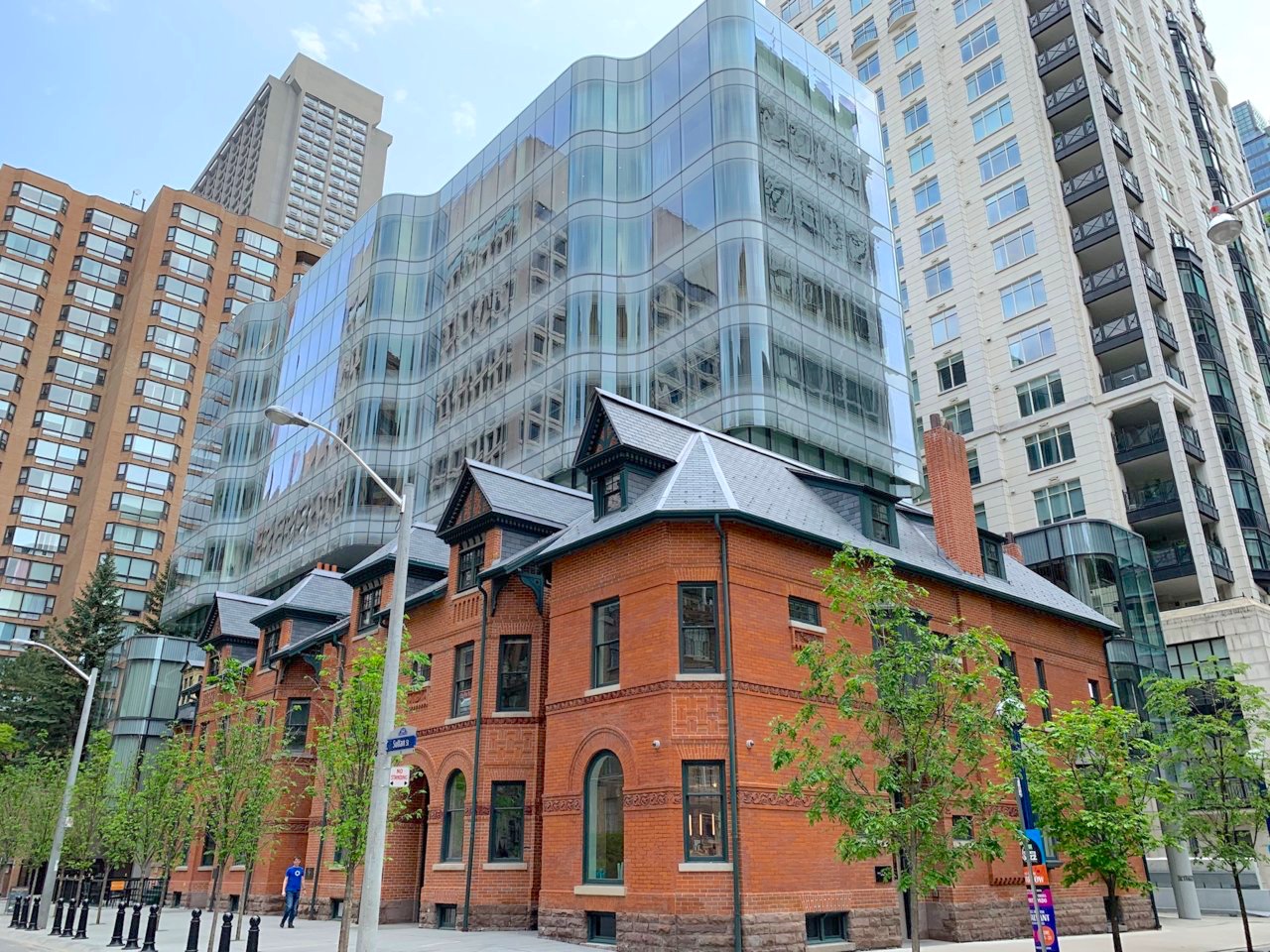 Hariri Pontarini Makes Architectural Digest with 7 St Thomas | UrbanToronto
