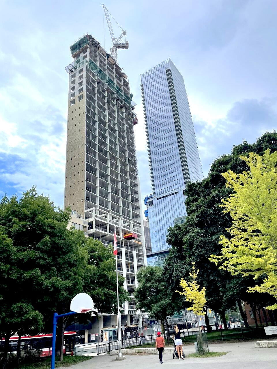 Cladding, First Glazing Installed as the Foster-Designed 50 Scollard ...