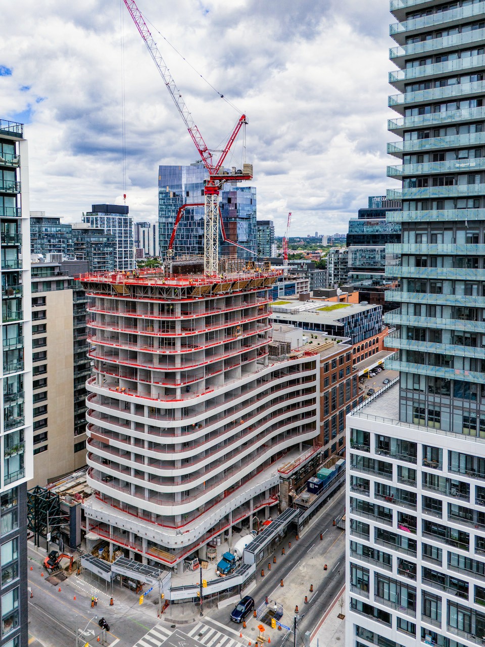 The Whitfield Ascends with Stained Cladding | UrbanToronto