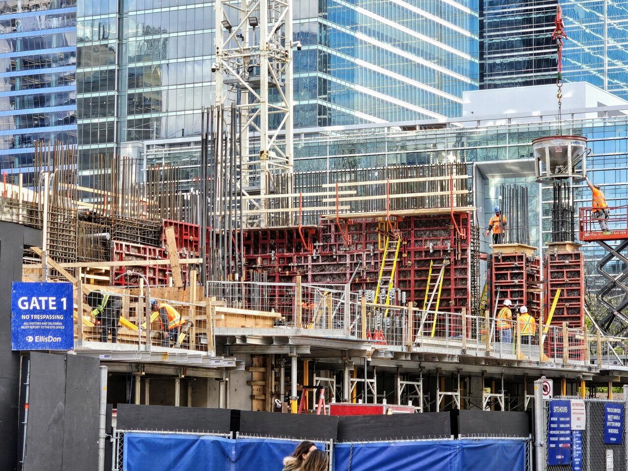Frank Gehry's Forma Rises Above Grade | UrbanToronto